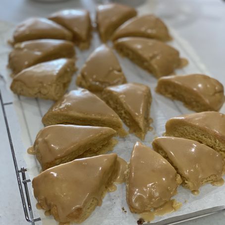 Starbucks Petite Vanilla Scone Copycat Recipe - (3.9/5)