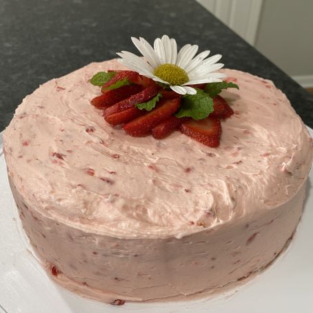 Southern Triple Decker Strawberry Cake Recipe - (4/5)